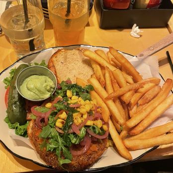 BLACK TAP CRAFT BURGERS & BEER- DALLAS - Updated April 2026 - 302 ...