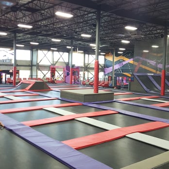 ISAUTE - Updated December 2025 - 10 Photos - 8700 Boulevard du Golf ...