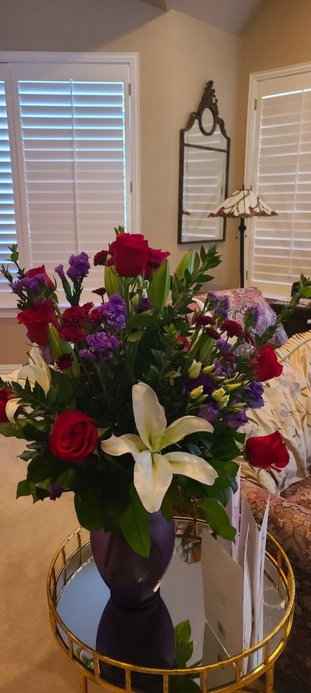DEVIN DESIGNS FLOWERS - 108 Photos & 68 Reviews - 457 E Northwest Hwy ...
