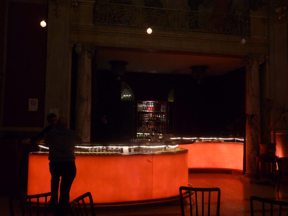 ROTE BAR IM VOLKSTHEATER - 14 Photos & 14 Reviews - Neustiftgasse 1 ...