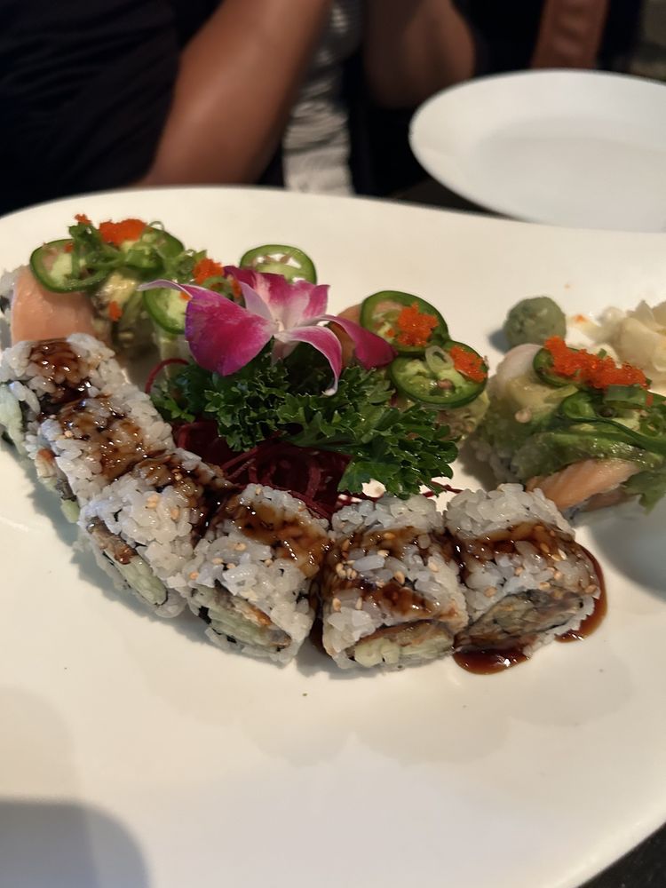 HAIKU JAPANESE BISTRO - 83 Photos & 95 Reviews - 754 Mn 110, Mendota ...