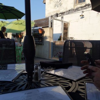 2 FOG’S PUB - Updated January 2026 - 229 Photos & 265 Reviews - 118A W ...