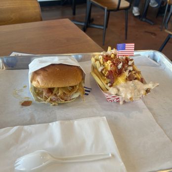 WORLD BURGERS - Updated June 2024 - 126 Photos & 103 Reviews - 8330 ...