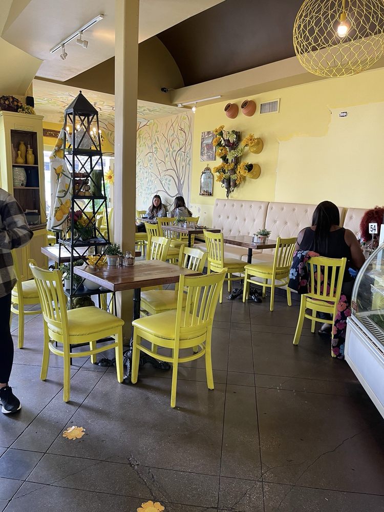 YELLOW VASE - Updated August 2025 - 598 Photos & 611 Reviews - 1805 S ...