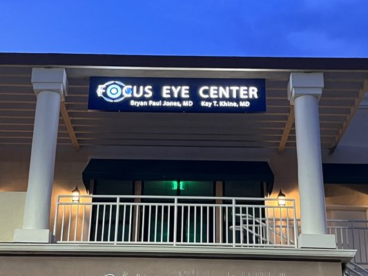 FOCUS EYE CENTER - Updated October 2025 - 17 Photos & 52 Reviews - 3007 ...