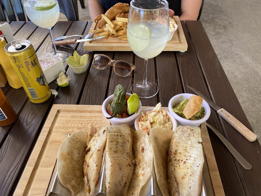 ZIPPER’S - Updated December 2025 - 102 Photos & 130 Reviews - Carretera ...