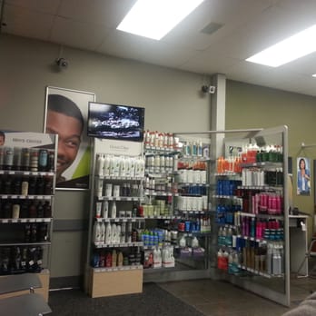 GREAT CLIPS - Updated December 2025 - 13 Photos & 33 Reviews - 790 Oak ...