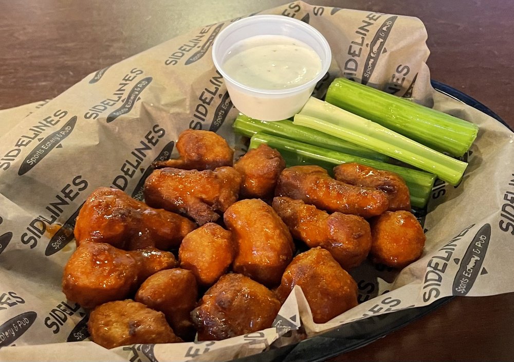 SIDELINES SPORTS EATERY - SYLVANIA - Updated January 2026 - 18 Photos ...