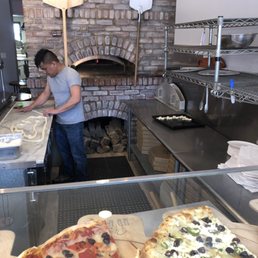 PIZZA DEN - Updated May 2025 - 56 Photos & 67 Reviews - 242 1/2 Nassau ...