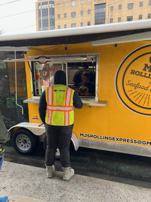 MJ’S ROLLING BBQ & SEAFOOD EXPRESS - Updated October 2025 - North ...