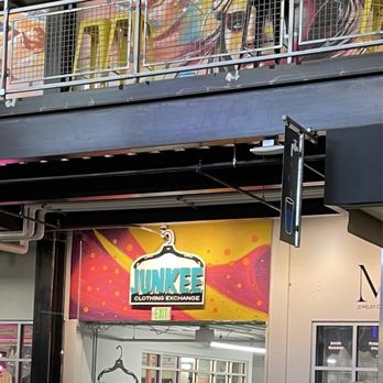JUNKEE CLOTHING EXCHANGE - Updated August 2025 - 553 Photos & 404 ...