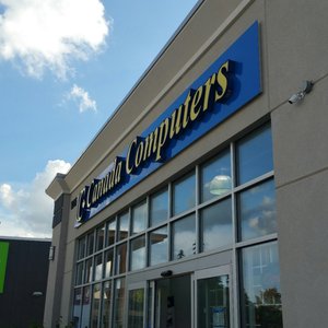 APPLE STORE - 12 Reviews - 1680 Richmond Street N, London, Ontario ...