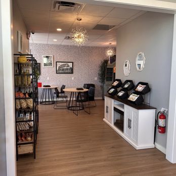 ITALIAN PRINCESS BAKERY & DELI - Updated November 2025 - 65 Photos & 38 ...