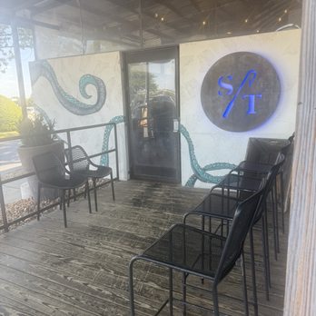 SALT TRADERS COASTAL COOKING - Updated December 2025 - 2631 Photos ...