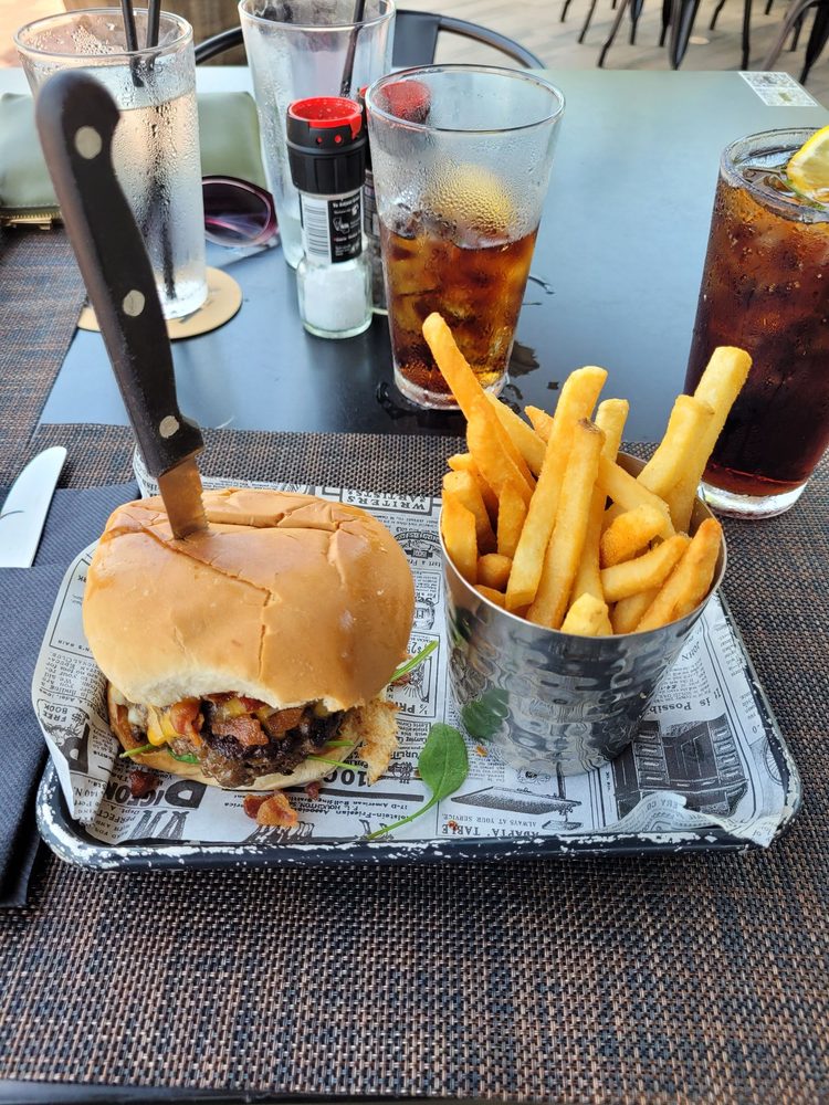 NORTHEND PUB & GRILL - Updated April 2026 - 16 Photos & 21 Reviews ...
