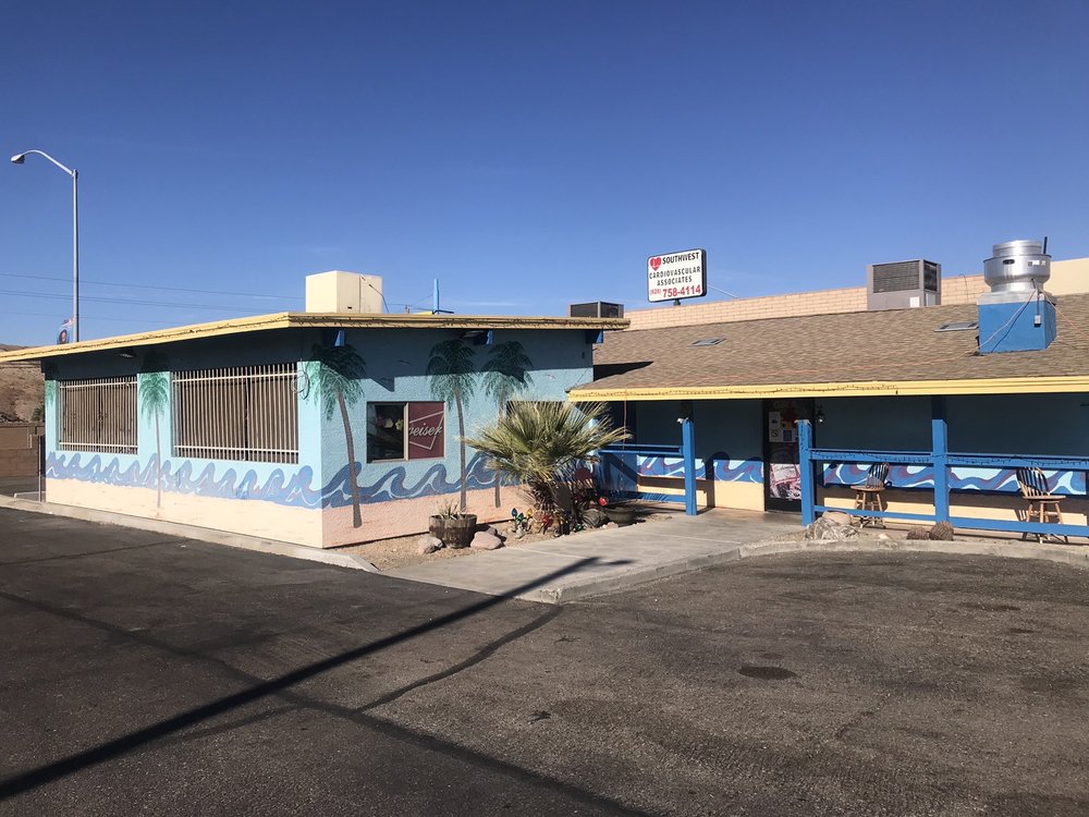 SAND BAR COCKTAIL LOUNGE - Updated December 2024 - 12 Photos & 23 ...