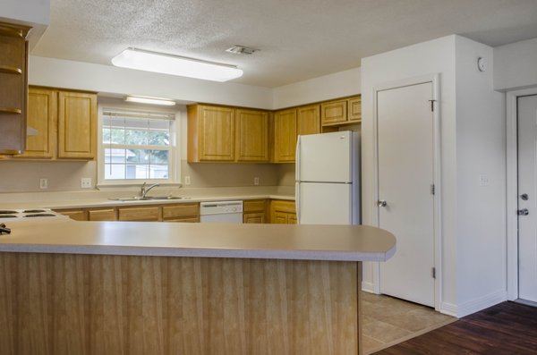 WHITING FIELD HOMES - Updated November 2025 - 14 Photos - 570 Merrill ...