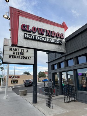 CLOWNDOG HOT DOG PARLOR - Updated October 2025 - 237 Photos & 163 ...