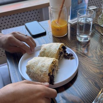 GOODONYA ORGANIC EATERY - Updated December 2025 - 572 Photos & 825 ...