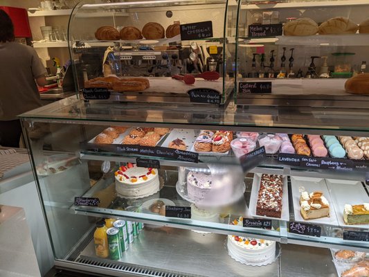 CREAMY RAINBOW BAKERY AND CAFE - Updated December 2025 - 120 Photos ...