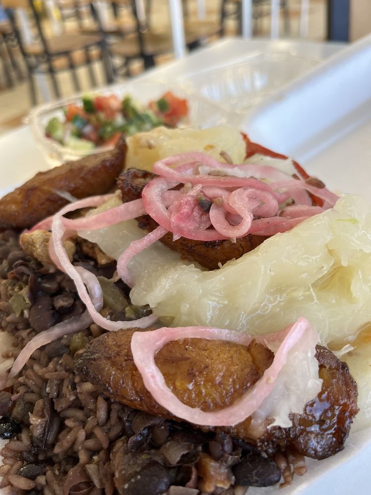 OLD CUBAN CAFE - Updated December 2025 - 158 Photos & 119 Reviews - 165 ...