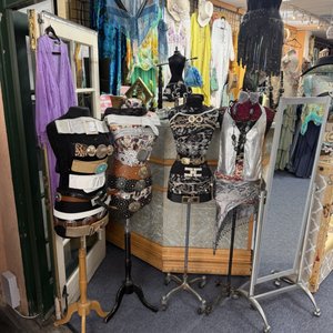 HYPERBEES - Updated May 2026 - 228 E Pico Blvd, Los Angeles, California ...