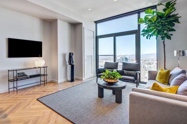 ATLAS APARTMENTS - Updated December 2025 - 93 Photos & 130 Reviews ...