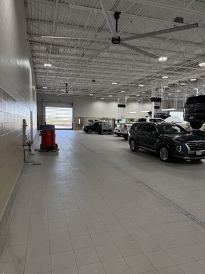 ALLIANCE HYUNDAI - Updated December 2025 - 30 Photos - 11001 North Fwy ...