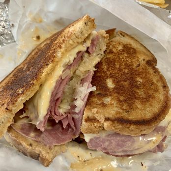 LINDEN DELI - Updated January 2026 - 40 Photos & 33 Reviews - 899 N ...