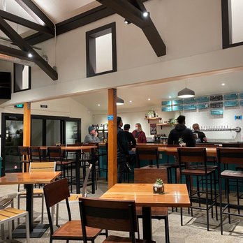 SIDE GATE BREWERY & BEER GARDEN - Updated October 2025 - 169 Photos ...