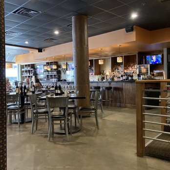 NOSH WINE LOUNGE - Updated January 2025 - 243 Photos & 269 Reviews ...