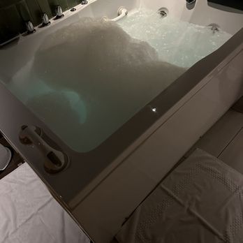 AWAKENING SPA - Updated October 2025 - 25 Photos & 49 Reviews - 2600 N ...