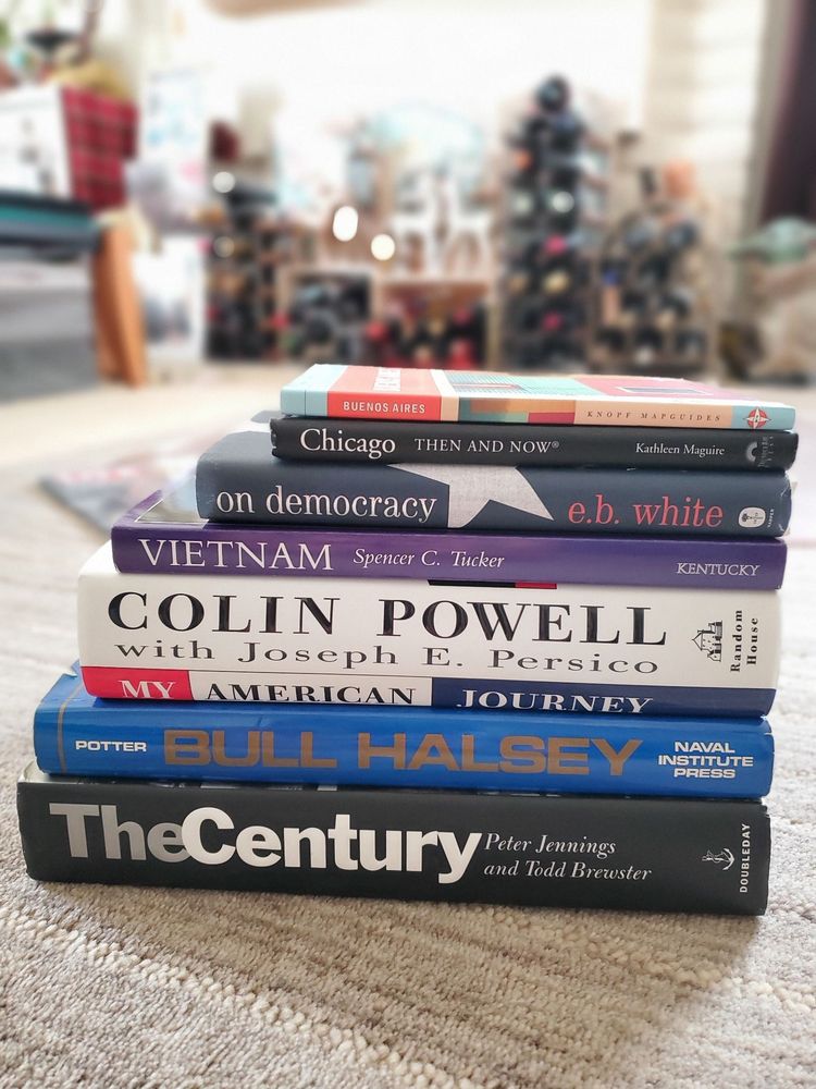 HALF OFF BOOKS - Updated May 2024 - 206 Photos & 279 Reviews - 141 W ...