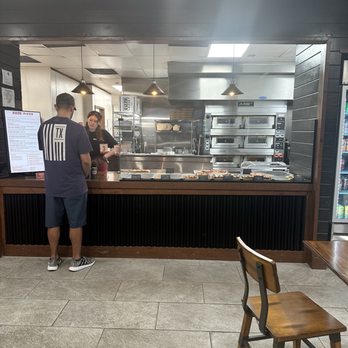 KIZZA PIZZA - Updated September 2025 - 173 Photos & 77 Reviews - 251 N ...