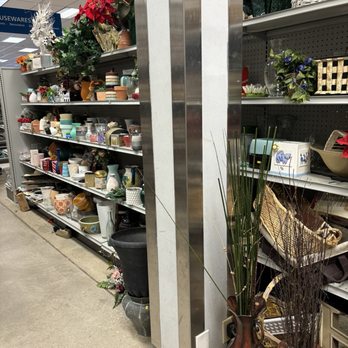 GOODWILL COLUMBUS - Updated December 2025 - 35 Reviews - 6525 Sawmill ...