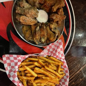 TRAP HOUSE WINGZ - Updated June 2025 - 32 Photos & 18 Reviews - 1204 Buchanan St, Nashville ...
