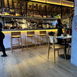 PAPERFISH SUSHI - Updated December 2025 - 476 Photos & 285 Reviews ...