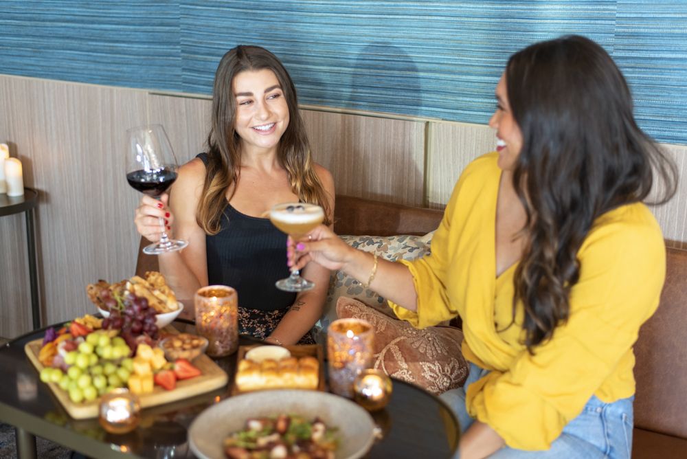 STRANDBAR - Updated May 2025 - 52 Photos & 37 Reviews - 117 Manhattan ...