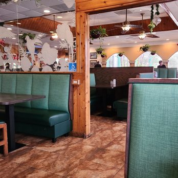 PETER PAN DINER - Updated June 2025 - 433 Photos & 575 Reviews - 1216 E ...