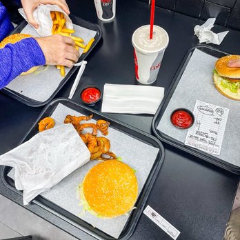 BROILER BAY - Updated January 2026 - 262 Photos & 479 Verified Reviews ...