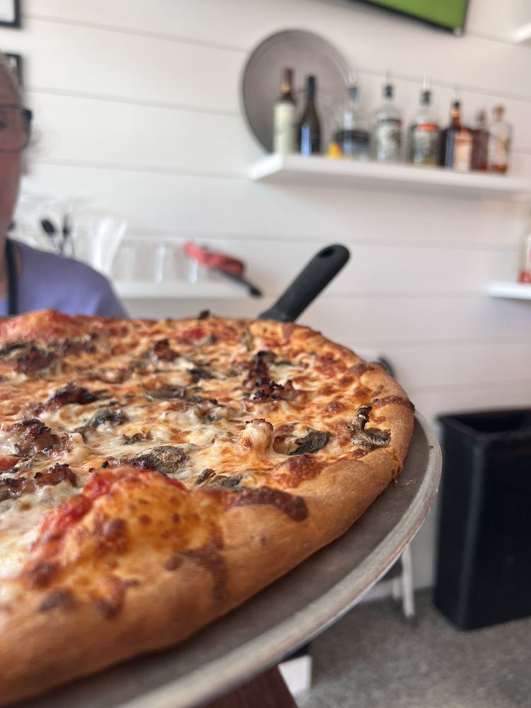 IOPIZZA CO - Updated May 2026 - 19 Photos & 40 Reviews - 1101 Ocean ...