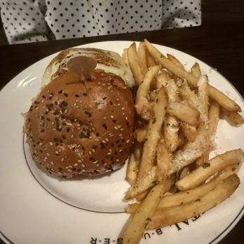 THE CAPITAL BURGER - Updated April 2025 - 302 Photos & 179 Reviews ...