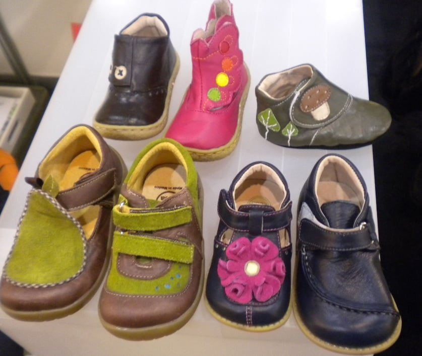 BETTS KIDS - 318 Moggill Rd, Indooroopilly Queensland, Australia - Shoe ...