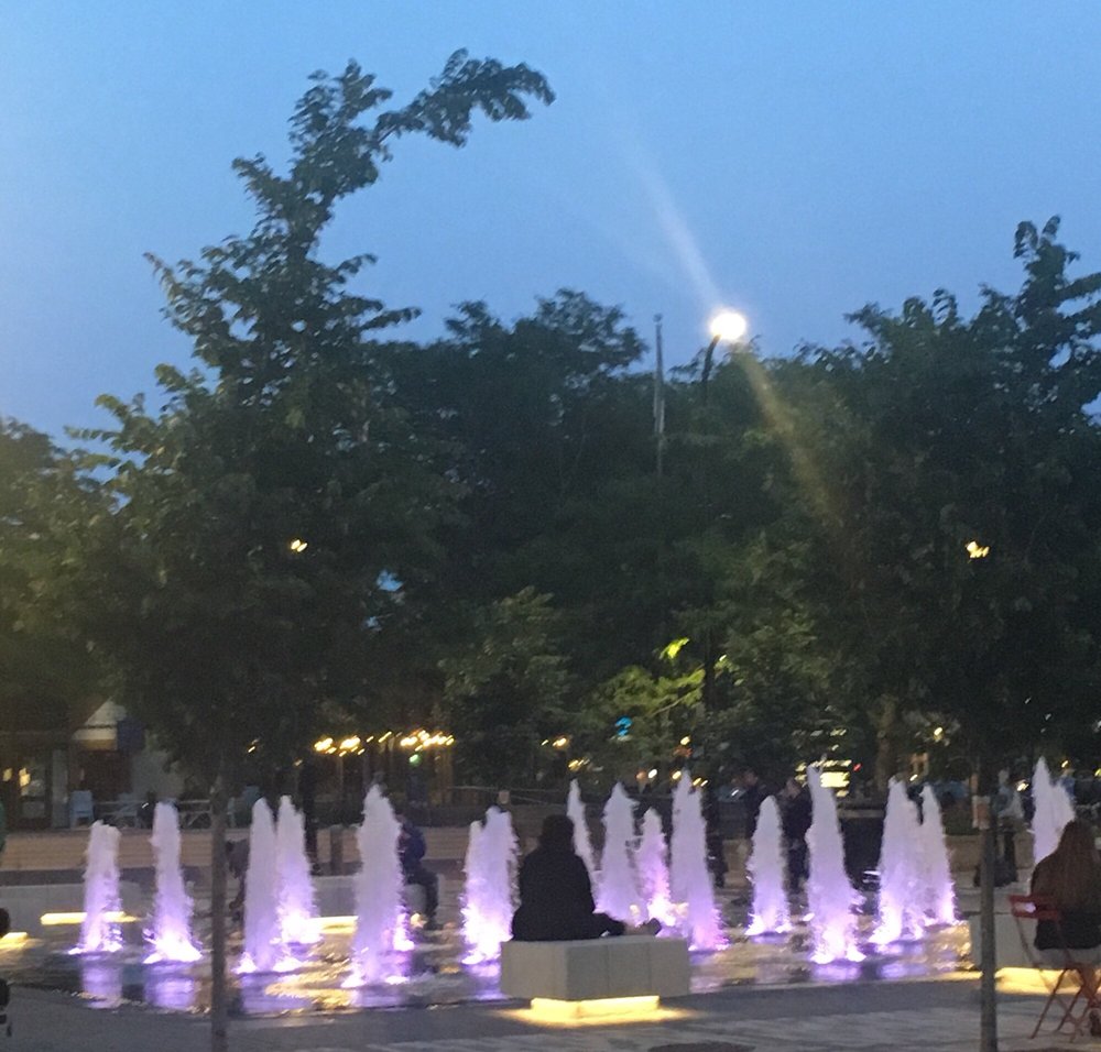 FOUNTAIN SQUARE - Updated May 2024 - 700 Davis St, Evanston, Illinois ...