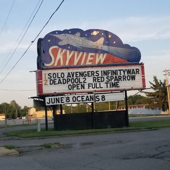 SKYVIEW DRIVE IN - Updated June 2024 - 50 Photos & 68 Reviews - 5700 ...