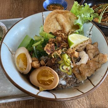 DO CHAY - Updated May 2024 - 616 Photos & 172 Reviews - 1392 Kingsway ...