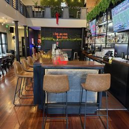 PIZZA PAYAA - Updated July 2025 - 75 Photos & 113 Reviews - 107 E ...