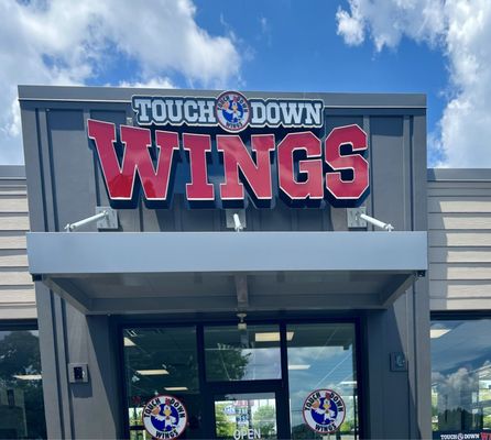 TOUCHDOWN WINGS - Updated December 2025 - 16 Photos & 11 Reviews - 3328 ...