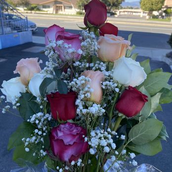BLOOMIES FLORIST - Updated February 2025 - 131 Photos & 113 Reviews ...