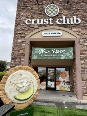 CRUST CLUB - Updated July 2025 - 54 Photos & 17 Reviews - 2654 Red ...